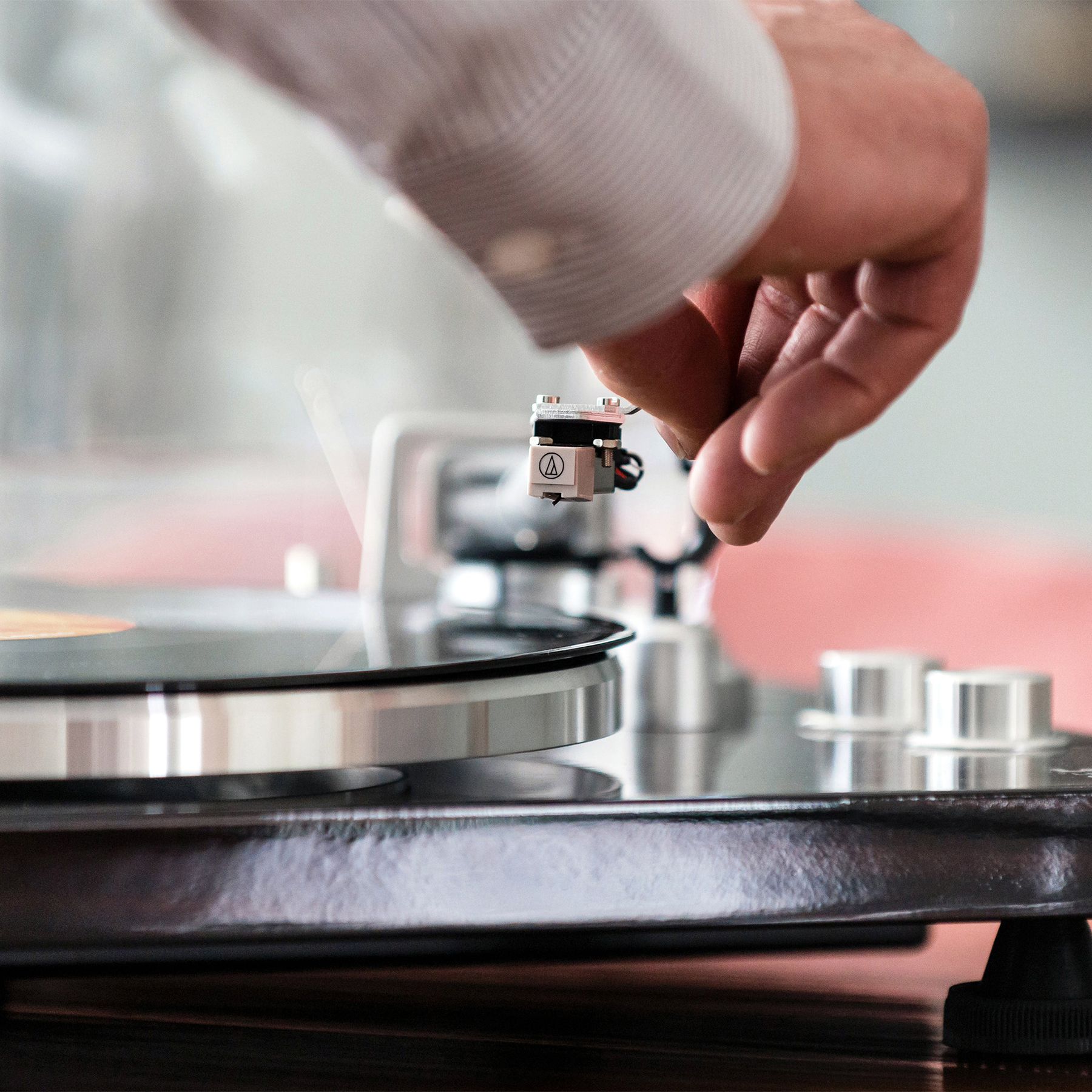 Lenco Turntable with Bluetooth - Walnut - Pacific Hi Fi