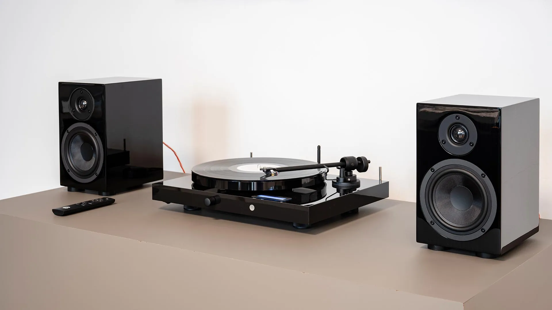 Pro-Ject Juke Box E1 Turntable - Pacific Hi Fi