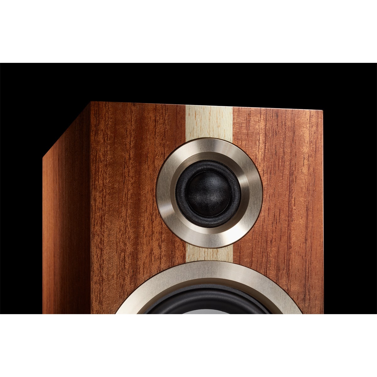 Magnat Humidor Bookshelf Speaker - Pacific Hi Fi