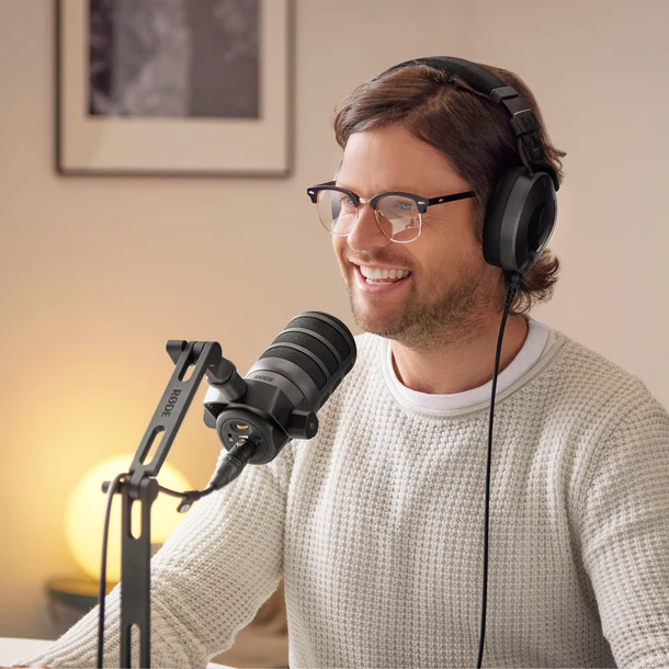 RODE PodMic USB Kit - Pacific Hi Fi